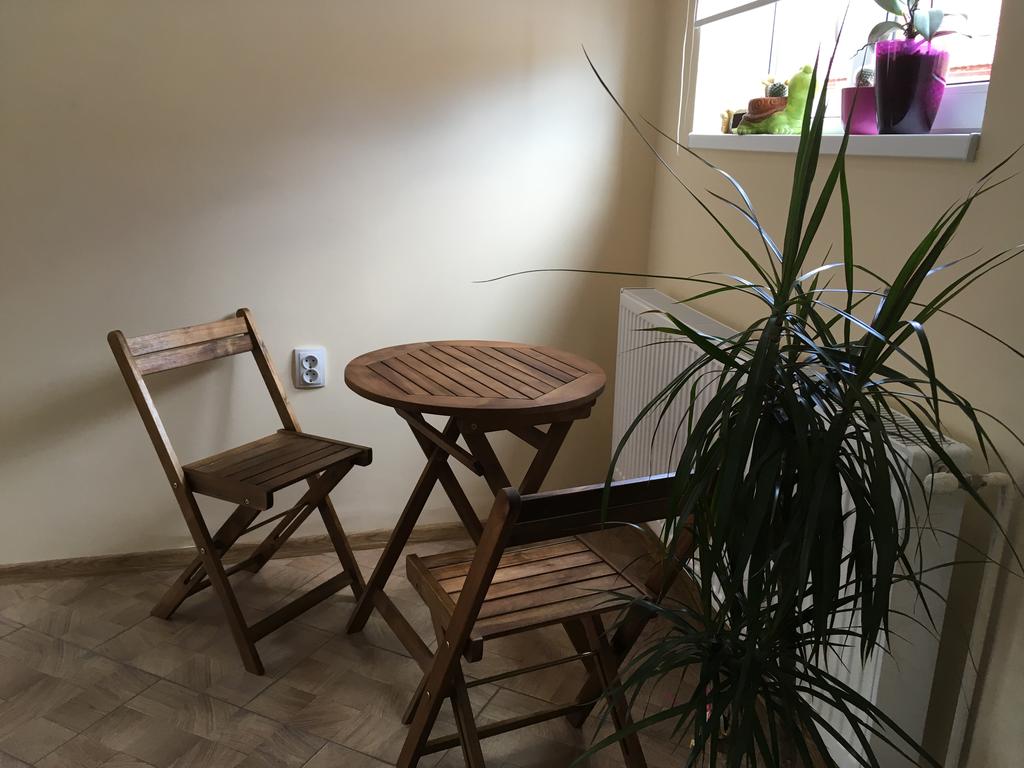 Nitu Name Wallpaper - Windsor Chair (#769897) - HD Wallpaper ...