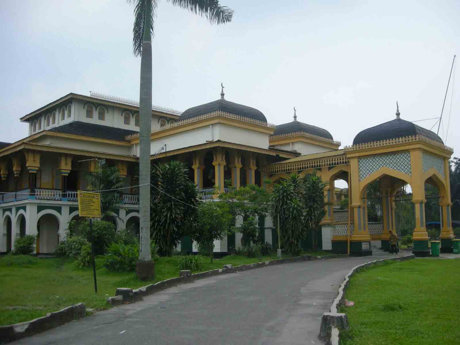 Istana Maimoon - Maimoon Palace (#807550) - HD Wallpaper & Backgrounds ...