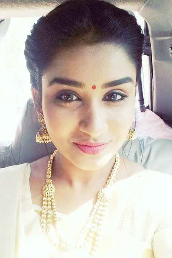 Download Reshma Is An Indian Actress, Who Is Working In Tamil - Poove ...