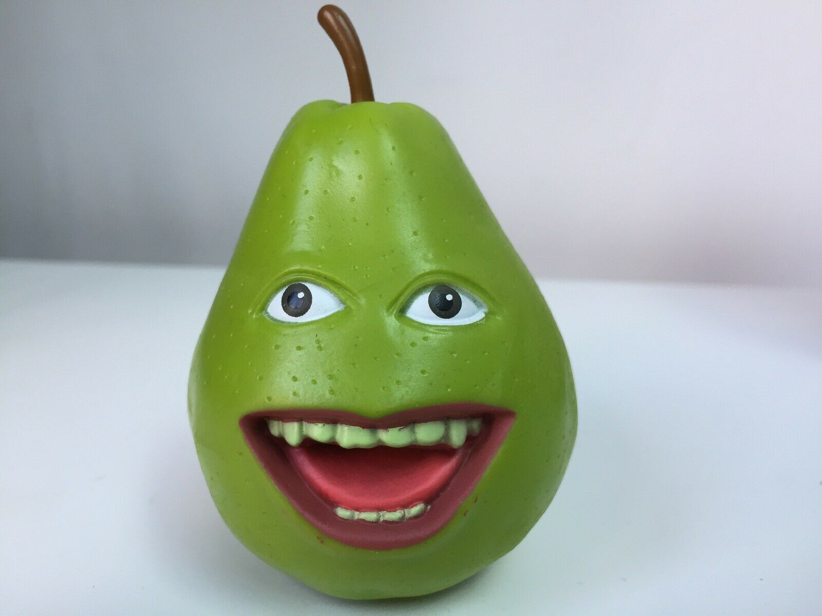 Pear Talking Toy 2011 The Rare Oovlpx6904-tv & Movie - Seedless Fruit ...